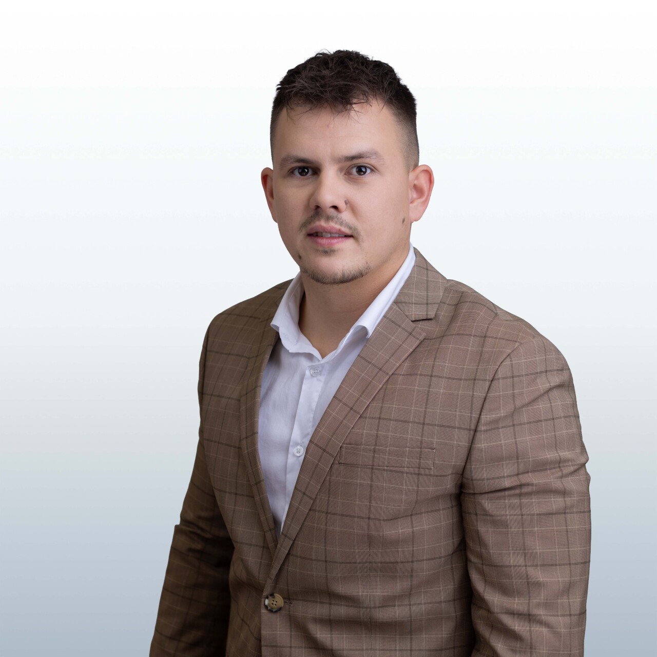 Papp Dávid - ingatlan.com