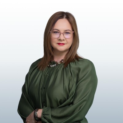 Dankó Adrienn - ingatlan.com